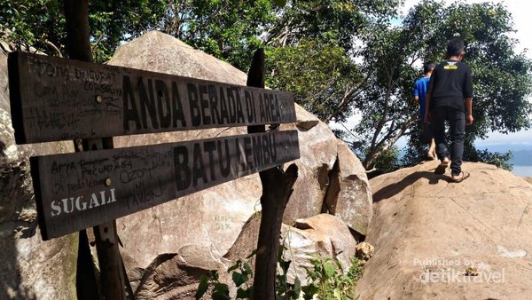Gunung Lembu, Tempatnya Pemandangan Cantik di Purwakarta