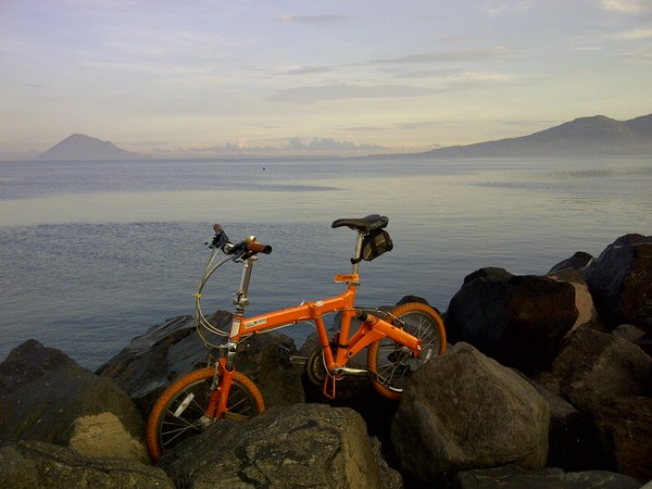 Indahnya Gowes Sepanjang Jalur Manado-Tomohon-Tondano