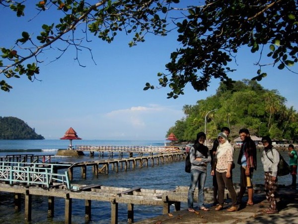 Indonesia Tampak Lebih Indah di Pantai Painan