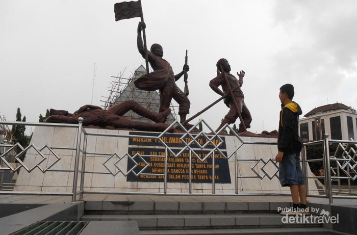 Instagenic, Ini Patung-Patung Pahlawan di Surabaya