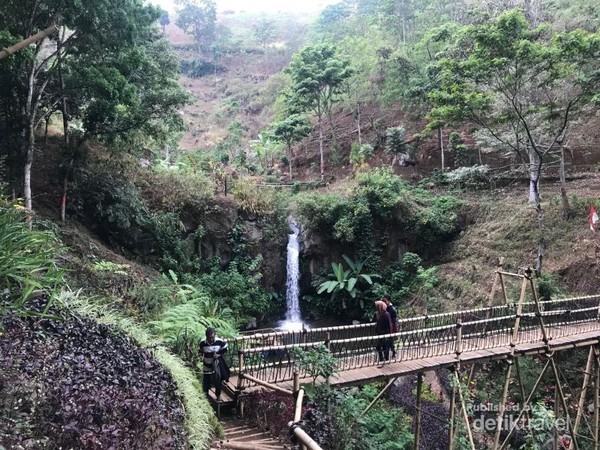 Malang Punya Air Terjun Kembar 3