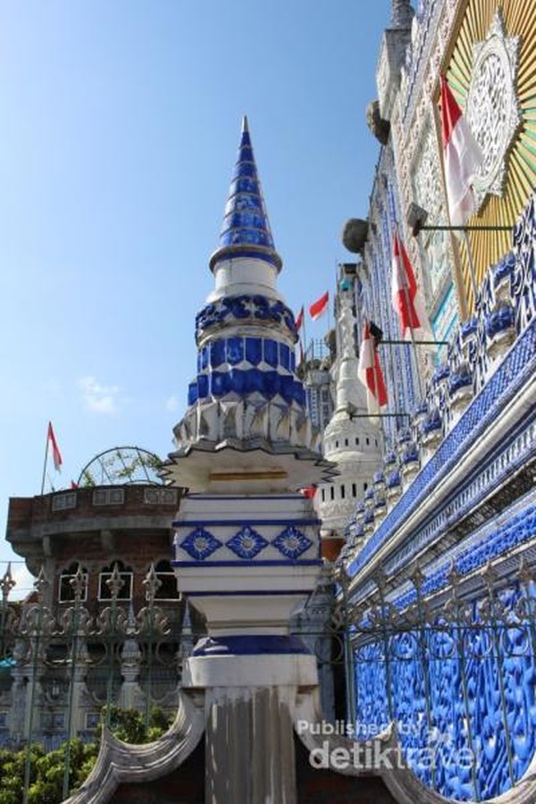Masjid Tiban, Antara Mitos dan Kenyataan