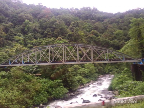 Menunggu Rel Kereta Bergerigi Lembah Anai Diaktifkan Kembali