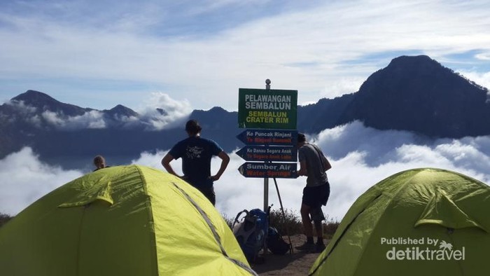 Pesona Rinjani yang Dirindukan Para Pendaki