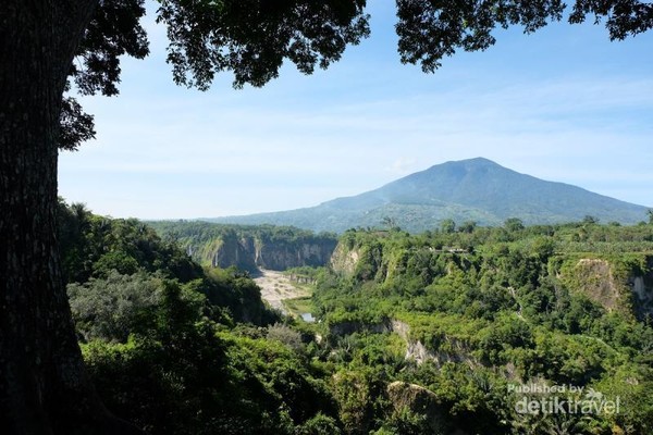 Taman Panorama Bukittinggi, Cantiknya Nyata!