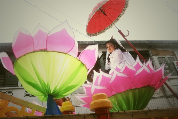 Tapikong dan Keindahan Manado