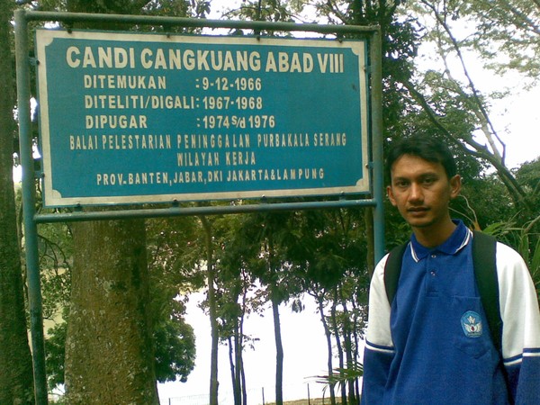 Wisata Alam dan Sejarah di Garut, Candi Cangkuang Tempatnya