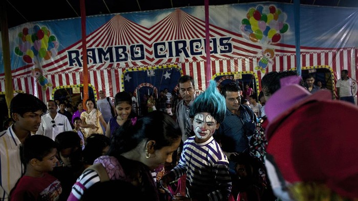 Melihat Atraksi Sirkus Tertua di India