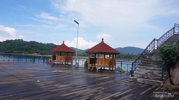 Batu Lepe Objek Wisata unik di Tarempa Kepulauan Anambas