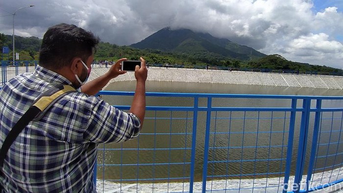 Potret Cantiknya Embung Sekembang di Pagergunung Magelang
