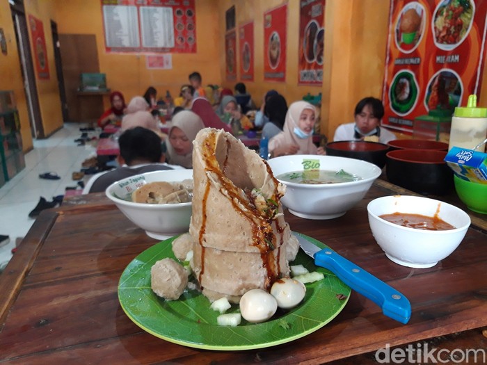 Tersengat Pedas Bakso Tumpeng Merapi Nampol di Boyolali