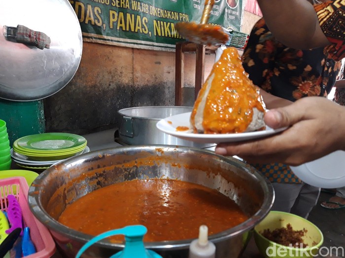 Tersengat Pedas Bakso Tumpeng Merapi Nampol di Boyolali