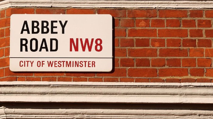 Potret Abbey Road, Jalanan Paling Ikonik bagi Penggemar The Beatles