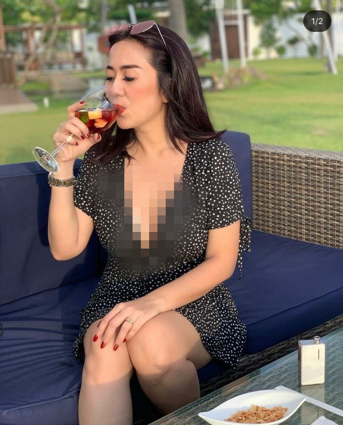 Cantik dan Seksi! Pose Tante Ernie Saat Ngemil dan Nikmati Floating Breakfast