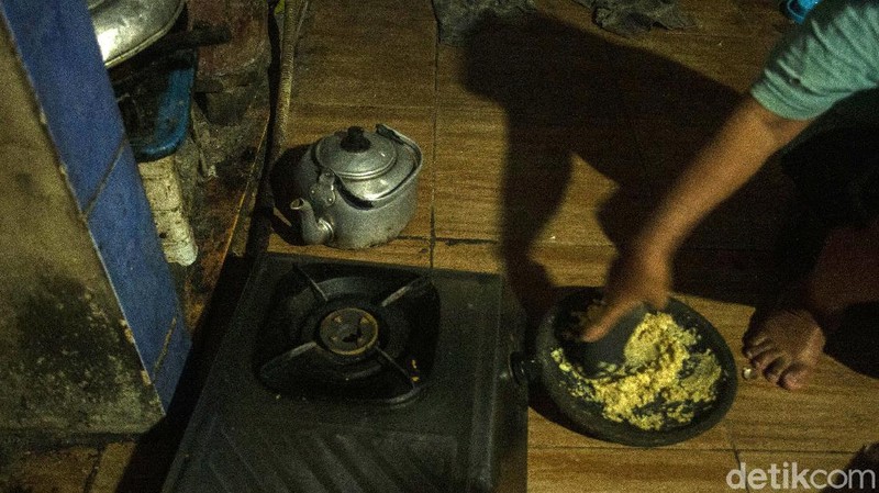 Intip Dapur Mie Pentil Khas Bantul