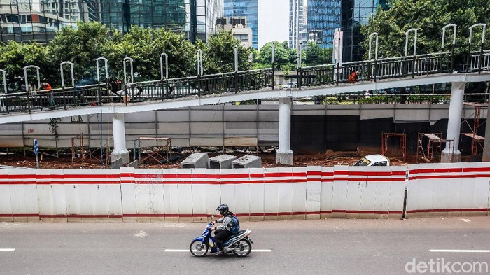 Revitalisasi Halte Busway Karet Kuningan