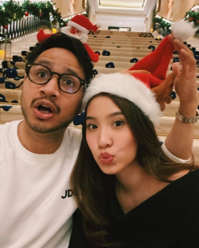 10 Pasangan Artis Berawal dari Cinlok & Langgeng, Ada yang Sampai Dilamar