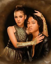 10 Pasangan Artis Berawal dari Cinlok & Langgeng, Ada yang Sampai Dilamar