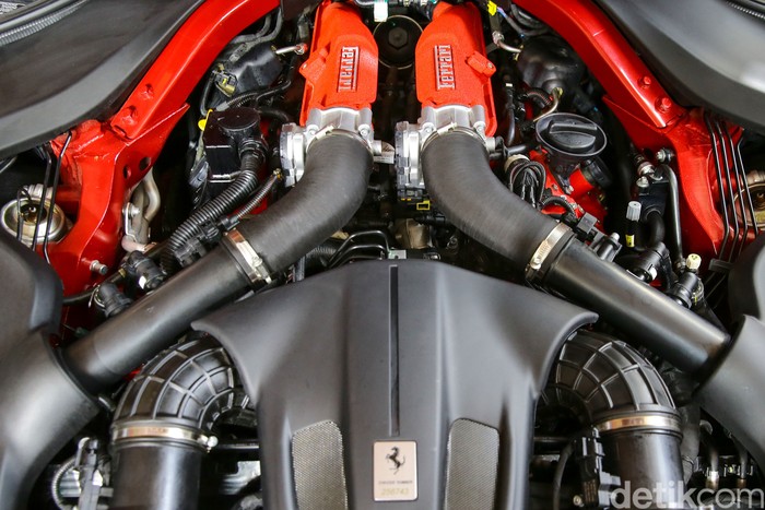 Deddy Corbuzier Jadi Orang Pertama di RI Beli Ferrari Roma, Intip Wujudnya