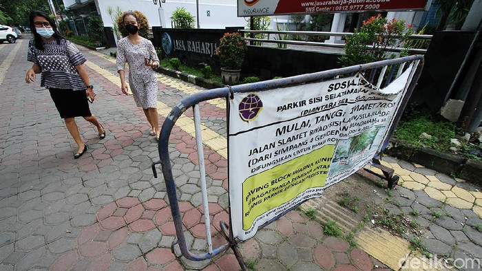 Duh, Guiding Block Tunanetra di Solo Ini Rusak-Nabrak Tiang