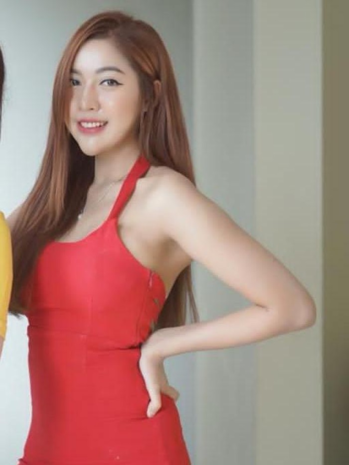 7 Potret Monica Indah, Korban Iklan Selebgram Filler Payudara