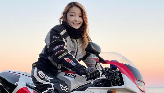 Potret Bikers Cantik Asal Jepang yang Ternyata Pria Setengah Abad