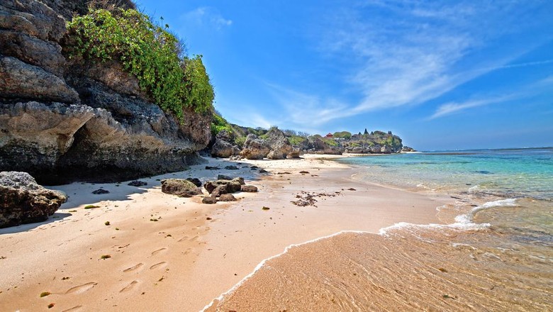 5 Destinasi Wisata Pantai Di Bali Yang Wajib Dikunjungi