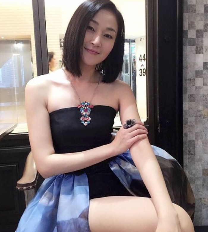 Joey Meng, Aktris Pemilik Kaki Terindah di Hong Kong