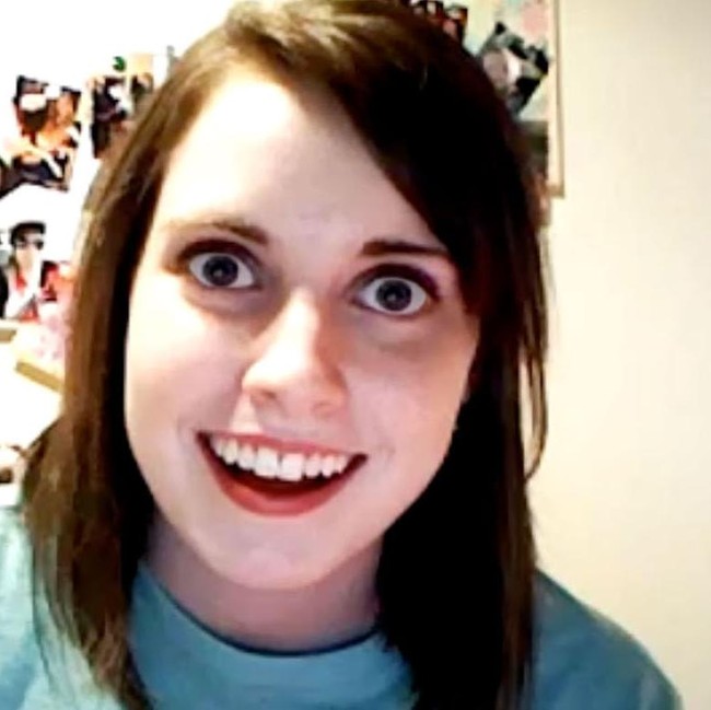 7 Potret Rihanna Pose Sambil Menyusui, Pakai Maternity Bra Ekspos Perut ...