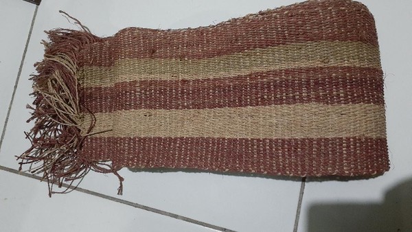 Foto: Siapa Bilang Papua Tak Punya Kain Tenun Asli?