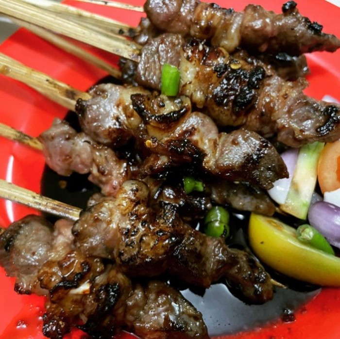 20 Sate dan Gule Kambing Maknyus Ada di Sini