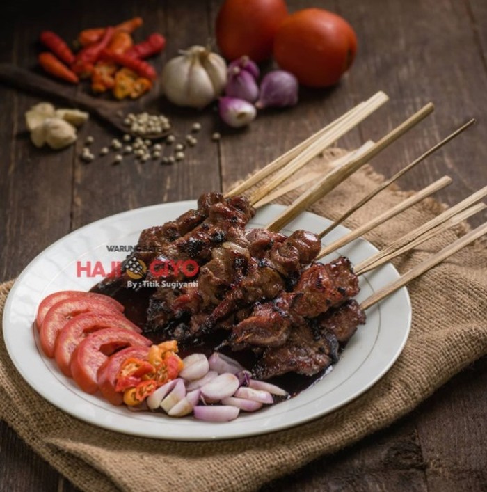 20 Sate dan Gule Kambing Maknyus Ada di Sini