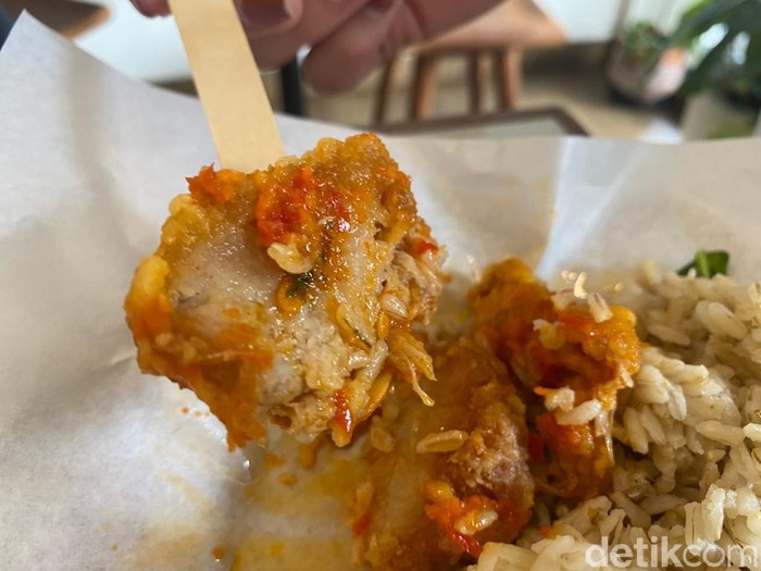 Mantul! Enaknya Ayam Geprek dan Dendeng Batokok Vegan yang Sehat