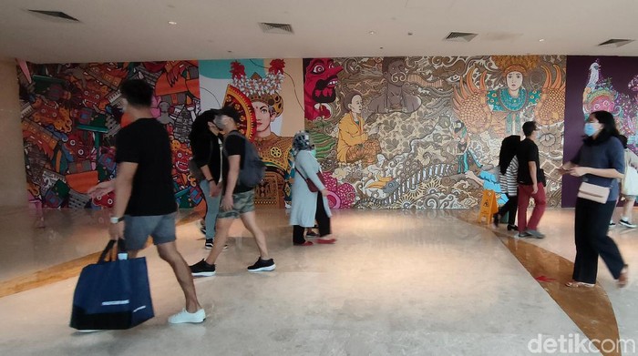 Berburu Diskon di Pusat Perbelanjaan Jelang Ramadhan Berburu Diskon di Pusat Perbelanjaan Jelang Ramadhan
