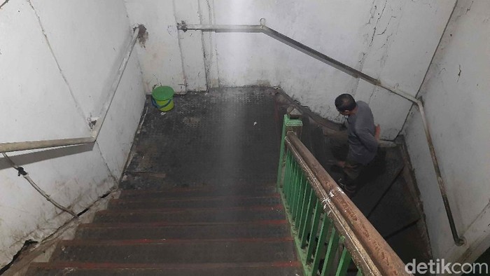 Melihat Lebih Dekat 'Gedung Setan' Berusia 200 Tahun di Surabaya