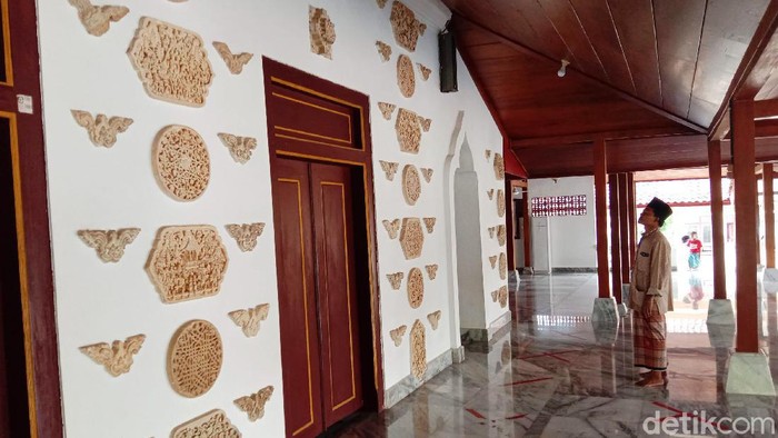 Menengok Masjid Kuno di Mantingan Jepara