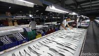 Ternyata! Banyak Pabrik Bahan Sepatu Nike & Adidas di RI Milik Asing