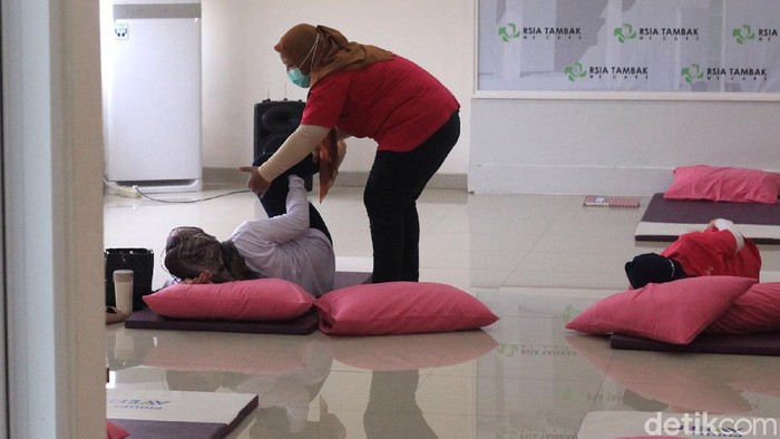 Menengok Semangat Ibu-ibu Ikuti Senam Hamil