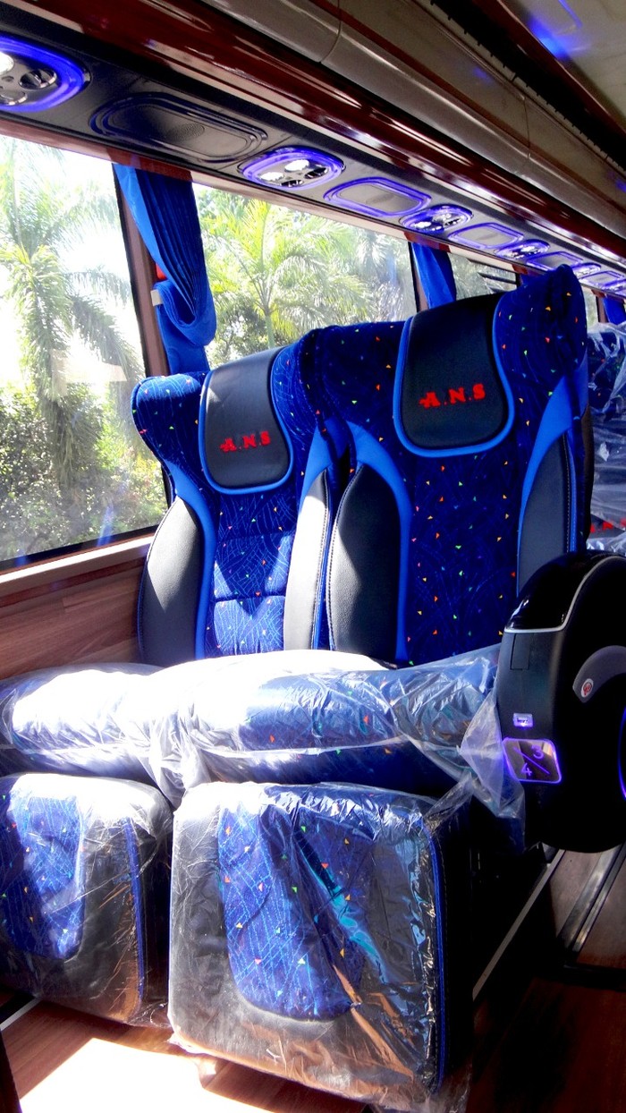 Foto-foto Bus Baru PO ANS, Berkelas Pakai Single Glass