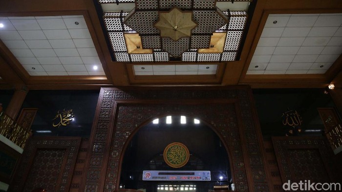 Melihat Masjid Al Barkah, Ikon Kota Bekasi
