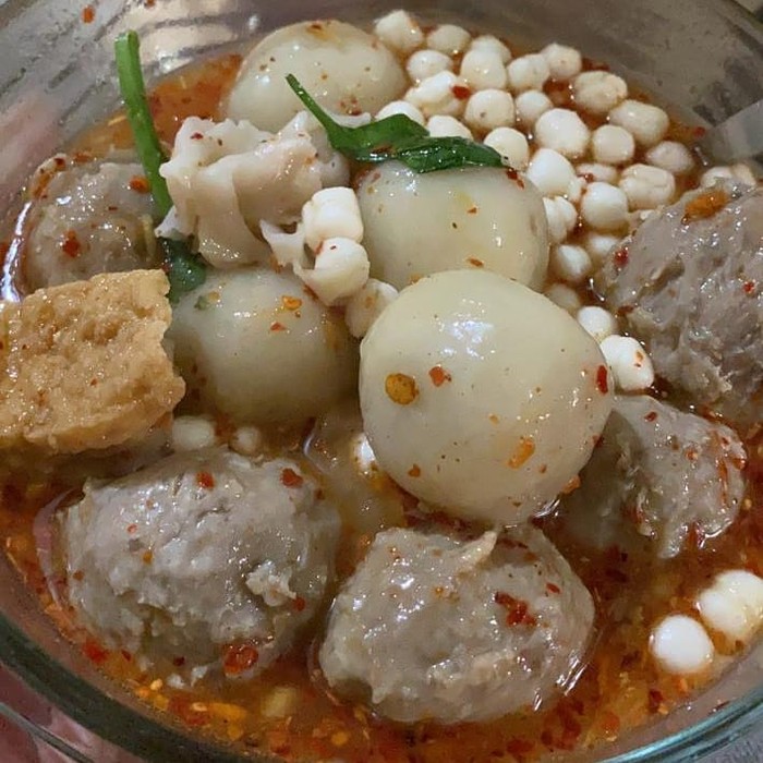 Slurpp! 20 Bakso Aci yang Pedas Kenyal Ada di Sini
