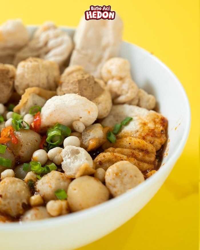 Slurpp! 20 Bakso Aci yang Pedas Kenyal Ada di Sini
