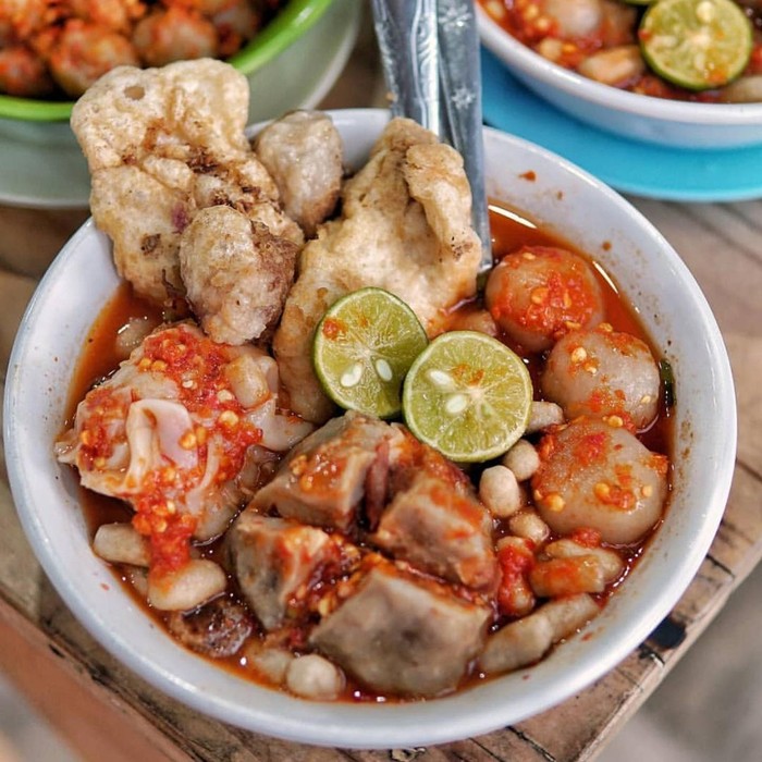 Slurpp! 20 Bakso Aci yang Pedas Kenyal Ada di Sini