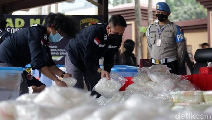 Ini Dia Penampakan 2,5 Ton Sabu yang Diamankan Polisi
