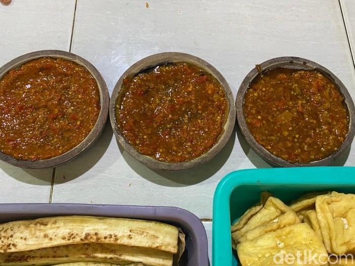 Puedes Poll! Penyetan Bang Ali dengan 3 Level Sambal
