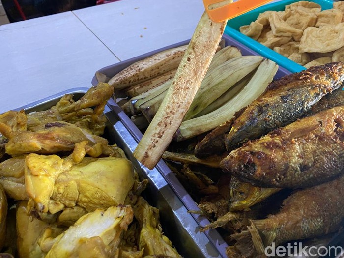 Puedes Poll! Penyetan Bang Ali dengan 3 Level Sambal