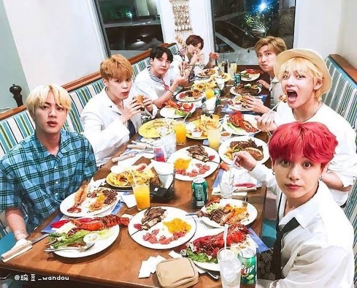 'Butter' BTS Sukses Bikin Penasaran, Ini 10 Momen Makan Enak Member BTS