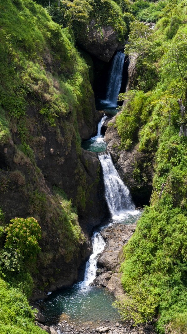 3 Rekomendasi Curug Cantik Buat Ngabuburit di Jawa Barat, Mirip Lukisan ...