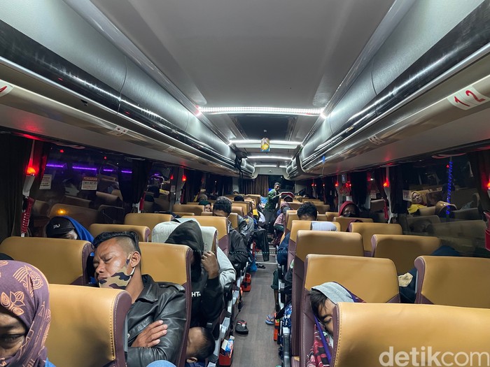 Potret Perjalanan Menggunakan Bus PO SAN, Berangkat dari Jakarta