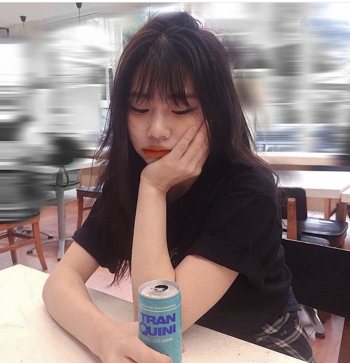 Cantiknya Selebgram Vey Ruby Jane Saat Minum Boba 8813